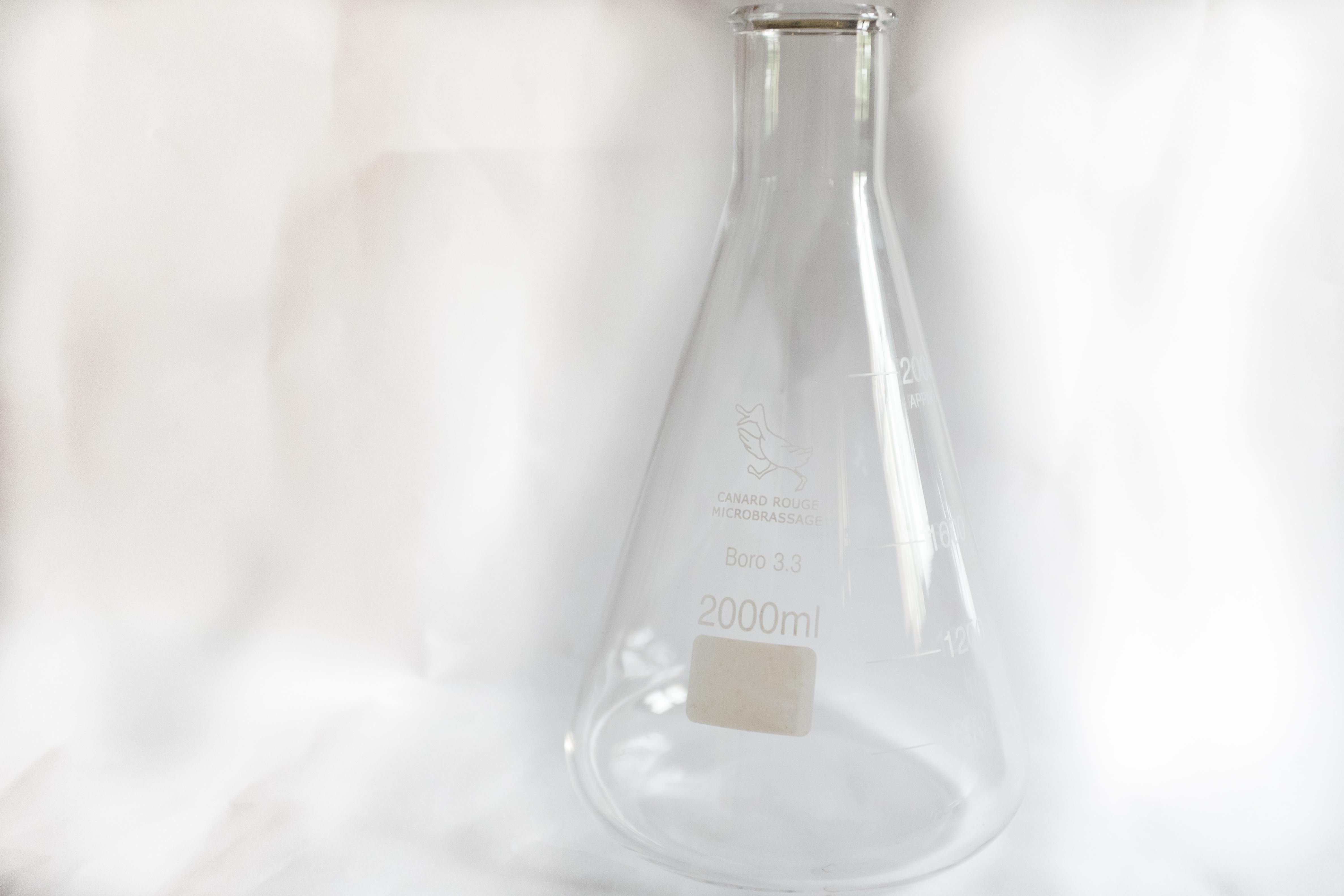 Erlenmeyer 2000 ml en verre borosilicate – Micro brassage